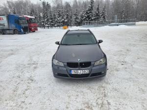 BMW 330 2005 Kauņa, ar dzinēja tilpumu 3.00 L un nobraukumu 365 tūkst. km par 2399 €, foto  vietnē AUTOMOTO.COM.LV