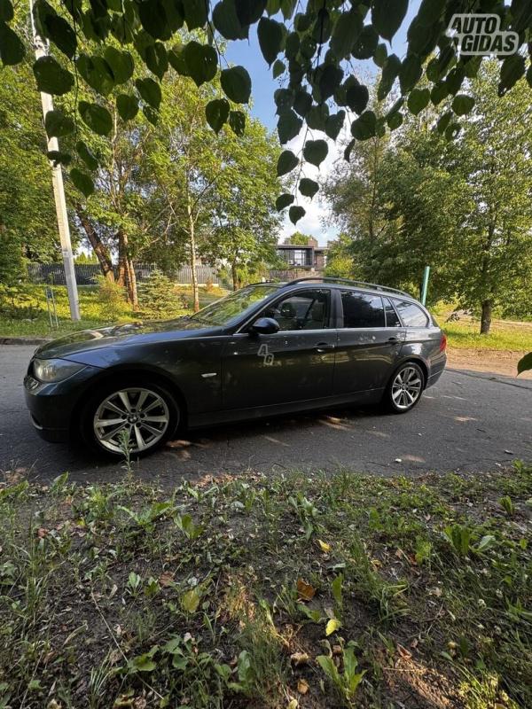 BMW 330 2005 Šauļi, ar dzinēja tilpumu 3.00 L un nobraukumu 301 tūkst. km par 2950 €, foto 10 vietnē AUTOMOTO.COM.LV