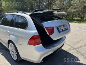 BMW 330 2006 in Liepaja, with an engine capacity of 3.00 L and mileage of 378 thousand km for 5700 €, photo 13 on AUTOMOTO.COM.LV
