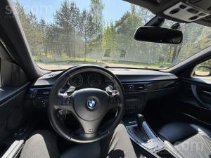 BMW 330 2006 in Liepaja, with an engine capacity of 3.00 L and mileage of 378 thousand km for 5700 €, photo 14 on AUTOMOTO.COM.LV
