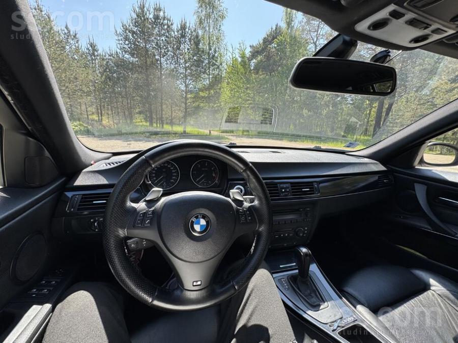 BMW 330 2006 in Liepaja, with an engine capacity of 3.00 L and mileage of 378 thousand km for 5700 €, photo 14 on AUTOMOTO.COM.LV