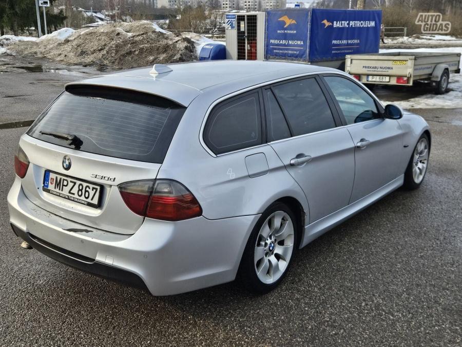 BMW 330 2006 in Ignalina, with an engine capacity of 3.00 L and mileage of 366 thousand km for 3500 €, photo 5 on AUTOMOTO.COM.LV