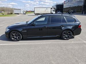 BMW 330 2006 in Kaunas, with an engine capacity of 0.00 L and mileage of 299 thousand km for 3700 €, photo 4 on AUTOMOTO.COM.LV