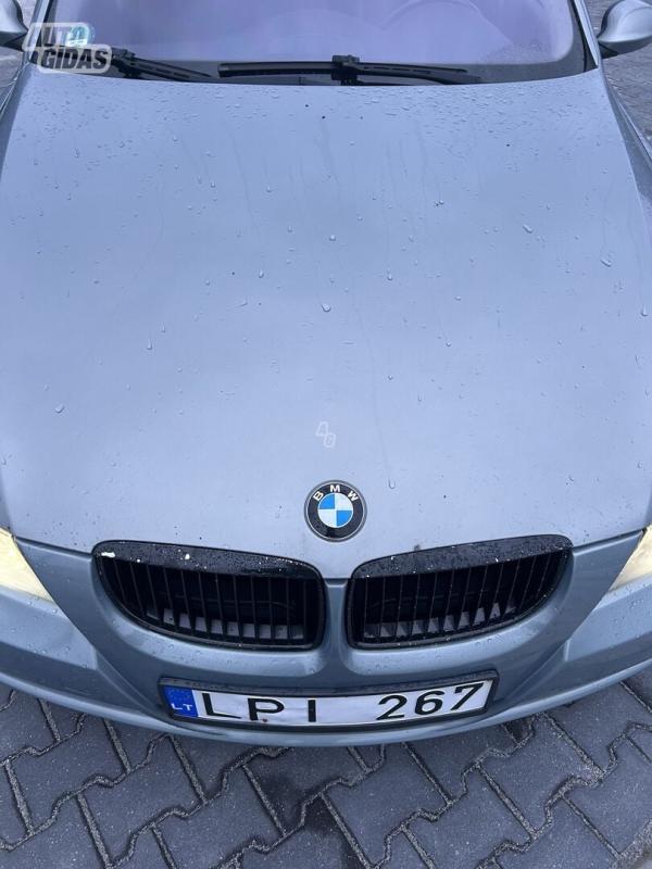 BMW 330 2006 in Jurbarkas, with an engine capacity of 3.00 L and mileage of 440 thousand km for 3500 €, photo 7 on AUTOMOTO.COM.LV