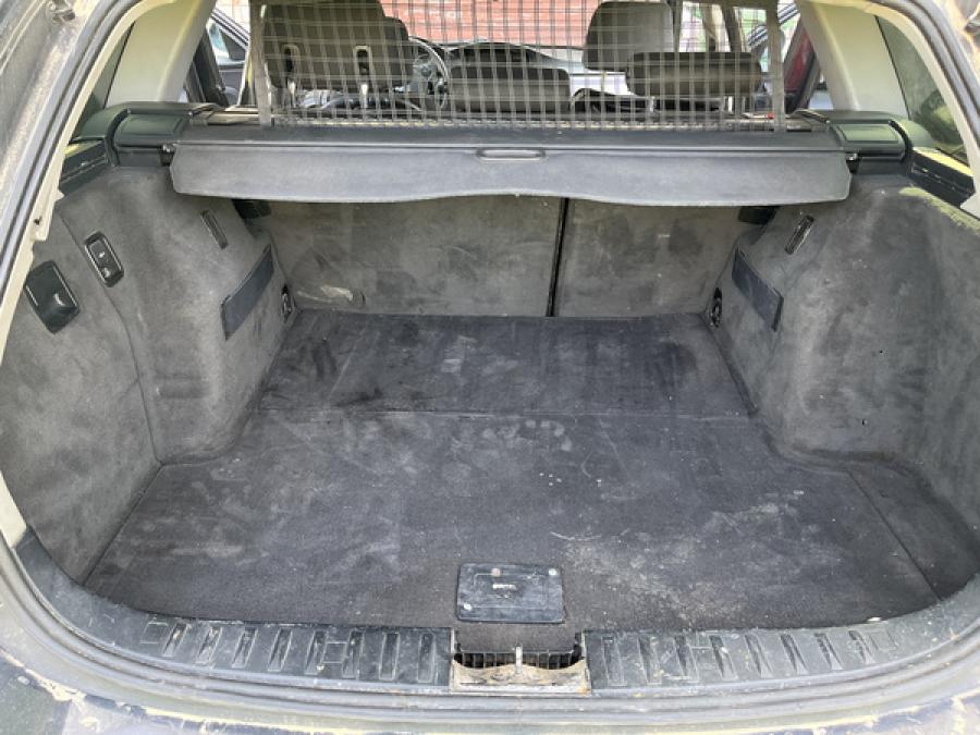 BMW 330 2006 Rapla, ar dzinēja tilpumu 3.00 L un nobraukumu 467 tūkst. km par 3900 €, foto 9 vietnē AUTOMOTO.COM.LV