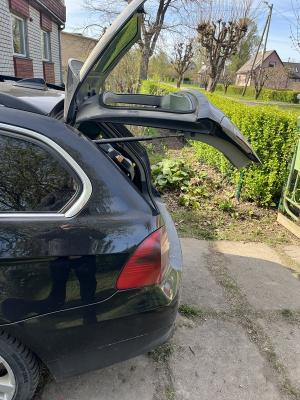 BMW 330 2006 Rapla, ar dzinēja tilpumu 3.00 L un nobraukumu 467 tūkst. km par 3900 €, foto 14 vietnē AUTOMOTO.COM.LV
