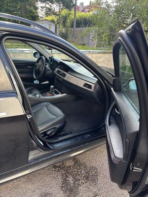 BMW 330 2006 in Tallinn, with an engine capacity of 3.00 L and mileage of 425 thousand km for 5500 €, photo 28 on AUTOMOTO.COM.LV