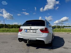BMW 330 2006 Panevēža, ar dzinēja tilpumu 3.00 L un nobraukumu 344 tūkst. km par 3650 €, foto 7 vietnē AUTOMOTO.COM.LV