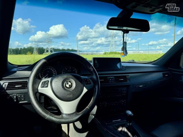 BMW 330 2006 Panevēža, ar dzinēja tilpumu 3.00 L un nobraukumu 344 tūkst. km par 3650 €, foto 10 vietnē AUTOMOTO.COM.LV