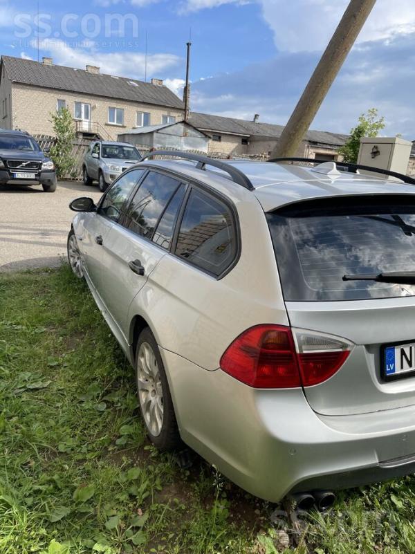 BMW 330 2007 Rēzekne, ar dzinēja tilpumu 3.00 L un nobraukumu 29 tūkst. km par 37500 €, foto 2 vietnē AUTOMOTO.COM.LV