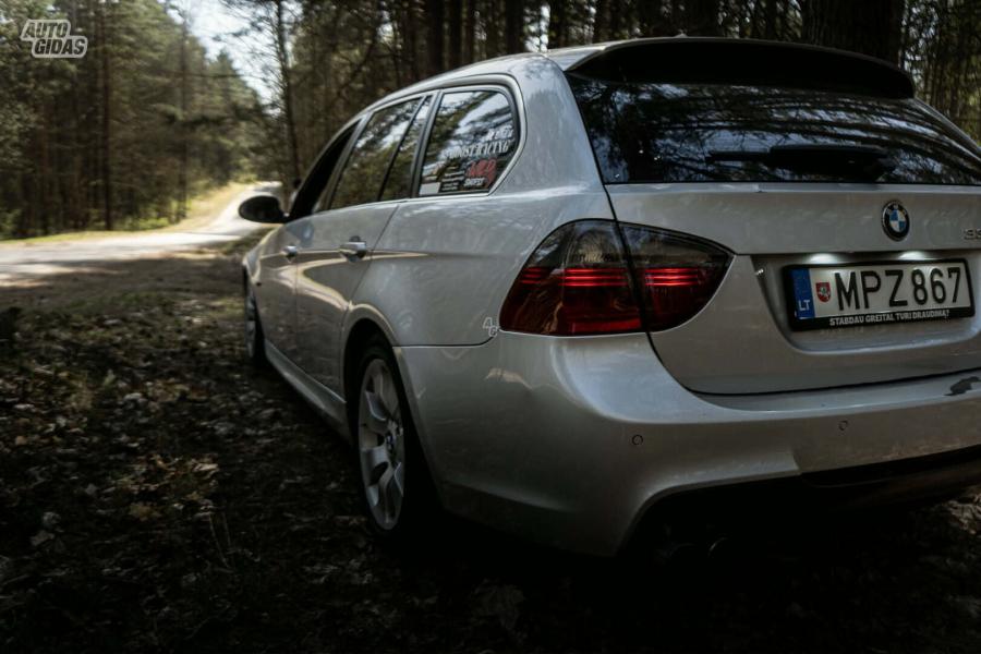 BMW 330 2007 in Ignalina, with an engine capacity of 3.00 L and mileage of 320 thousand km for 3100 €, photo 8 on AUTOMOTO.COM.LV