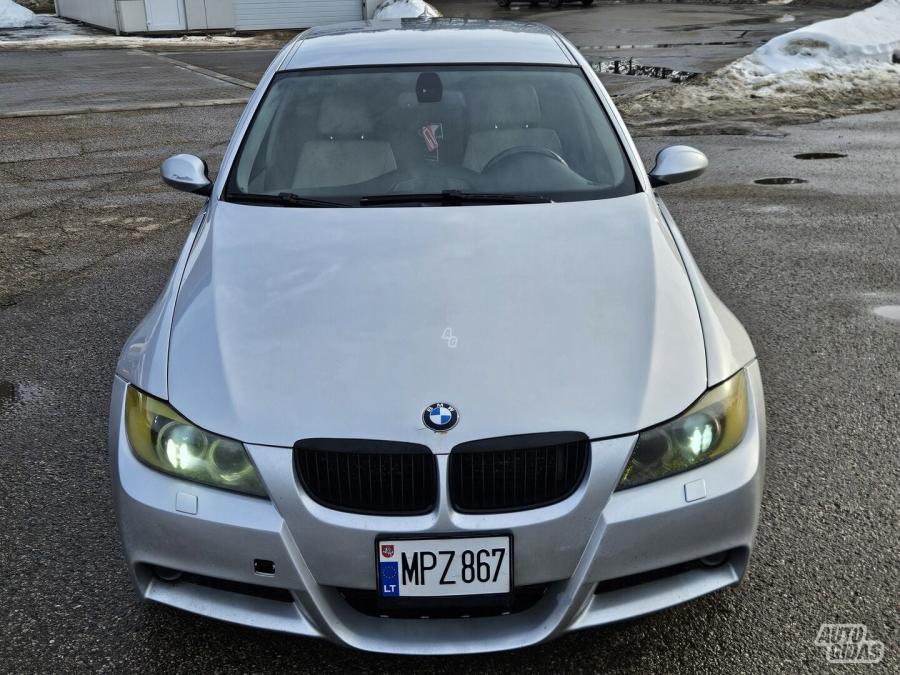 BMW 330 2007 in Ignalina, with an engine capacity of 3.00 L and mileage of 320 thousand km for 3100 €, photo 18 on AUTOMOTO.COM.LV
