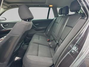BMW 330 2007 in Kaunas, with an engine capacity of 3.00 L and mileage of 369 thousand km for 3590 €, photo 14 on AUTOMOTO.COM.LV