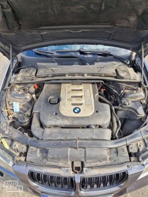 BMW 330 2007 Kauņa, ar dzinēja tilpumu 3.00 L un nobraukumu 349 tūkst. km par 3500 €, foto 8 vietnē AUTOMOTO.COM.LV