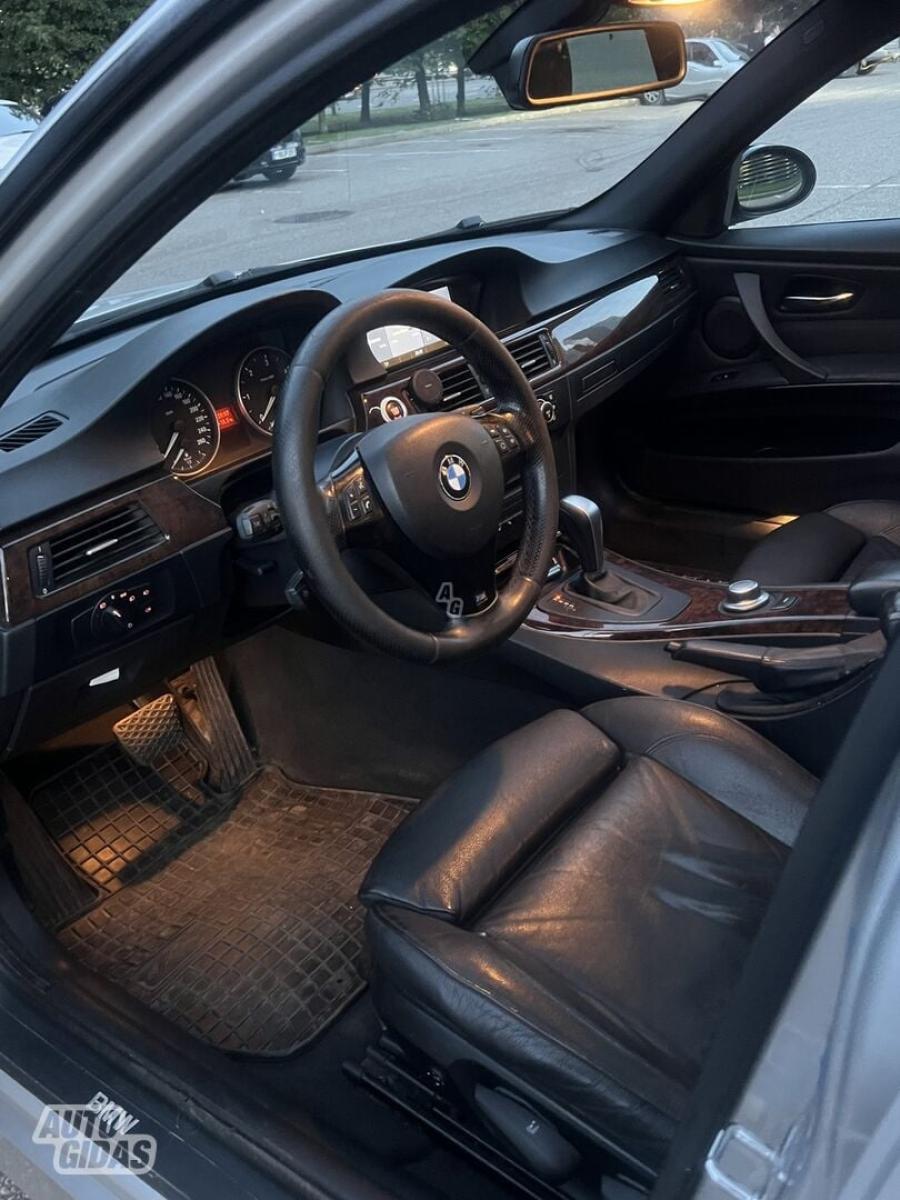 BMW 330 2007 Viļņa, ar dzinēja tilpumu 3.00 L un nobraukumu 401 tūkst. km par 3800 €, foto 7 vietnē AUTOMOTO.COM.LV