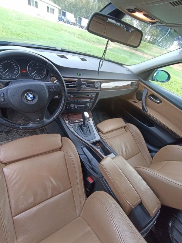 BMW 330 2007 in Panevezys, with an engine capacity of 3.00 L and mileage of 410 thousand km for 1900 €, photo 9 on AUTOMOTO.COM.LV