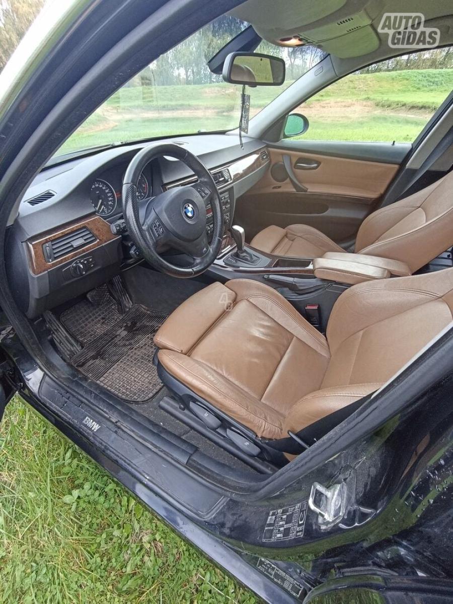 BMW 330 2007 Panevēža, ar dzinēja tilpumu 3.00 L un nobraukumu 410 tūkst. km par 1900 €, foto 10 vietnē AUTOMOTO.COM.LV