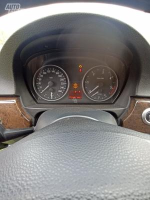 BMW 330 2007 Panevēža, ar dzinēja tilpumu 3.00 L un nobraukumu 410 tūkst. km par 1900 €, foto 11 vietnē AUTOMOTO.COM.LV