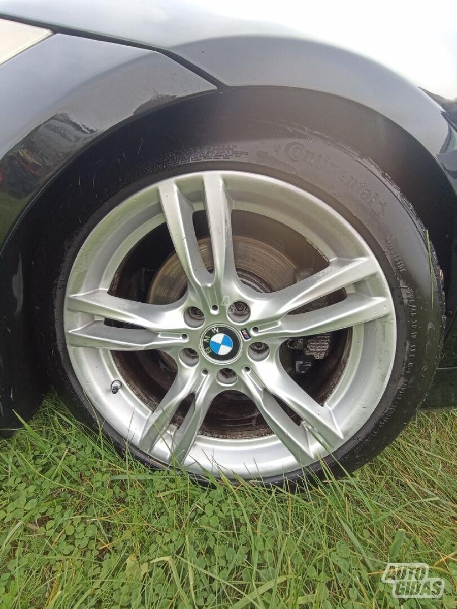 BMW 330 2007 Panevēža, ar dzinēja tilpumu 3.00 L un nobraukumu 410 tūkst. km par 1900 €, foto 12 vietnē AUTOMOTO.COM.LV