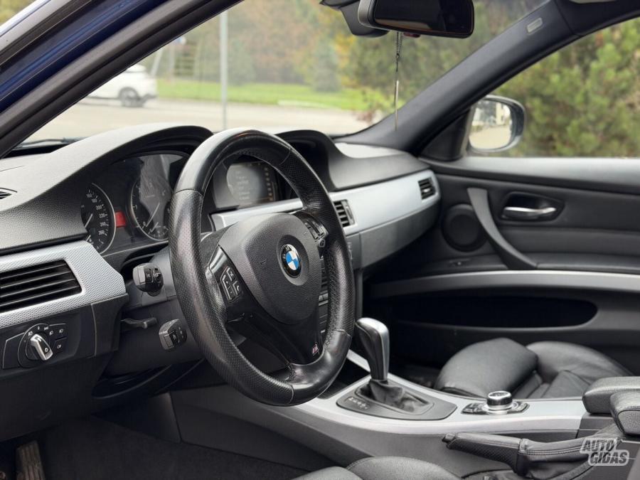 BMW 330 2011 Viļņa, ar dzinēja tilpumu 3.00 L un nobraukumu 286 tūkst. km par 5900 €, foto 9 vietnē AUTOMOTO.COM.LV