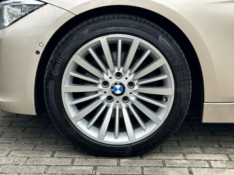 BMW 330 2013 in Tukums, with an engine capacity of 3.00 L and mileage of 264 thousand km for 8990 €, photo 36 on AUTOMOTO.COM.LV
