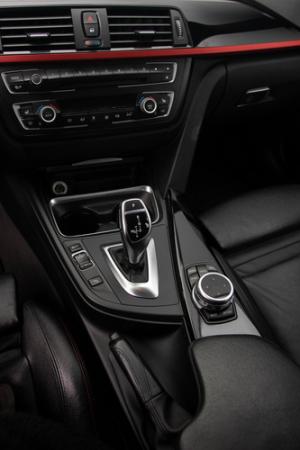 BMW 330 2014 Pērnava, ar dzinēja tilpumu 3.00 L un nobraukumu 264 tūkst. km par 13500 €, foto 8 vietnē AUTOMOTO.COM.LV