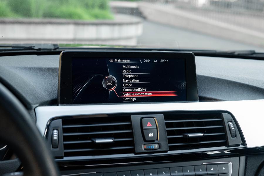 BMW 330 2014 Rīga, ar dzinēja tilpumu 0.00 L un nobraukumu 262 tūkst. km par 10990 €, foto 26 vietnē AUTOMOTO.COM.LV