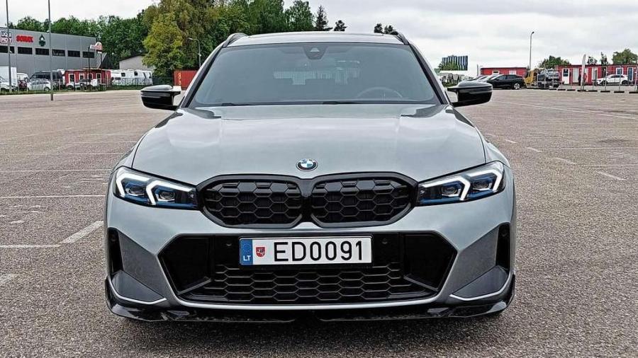 BMW 330 2022 in Vilnius, with an engine capacity of 2.00 L and mileage of 16 thousand km for 33990 €, photo 5 on AUTOMOTO.COM.LV