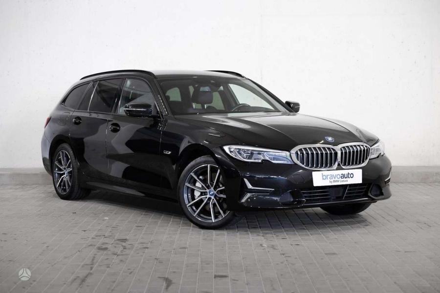 BMW 330 2022 in Vilnius, with an engine capacity of 2.00 L and mileage of 112 thousand km for 27991 €, photo 6 on AUTOMOTO.COM.LV