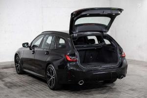 BMW 330 2025 in Vilnius, with an engine capacity of 2.00 L and mileage of 17 thousand km for 41991 €, photo 31 on AUTOMOTO.COM.LV