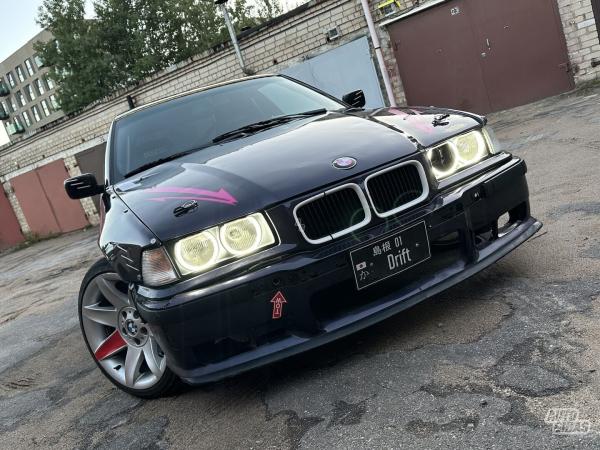 Violets BMW 330 1998 Viļņa, ar dzinēja tilpumu 3.00 L un nobraukumu 1 tūkst. km par 5350 €, foto 5 vietnē AUTOMOTO.COM.LV