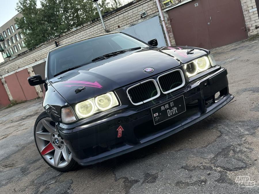 Violets BMW 330 1998 Viļņa, ar dzinēja tilpumu 3.00 L un nobraukumu 1 tūkst. km par 5350 €, foto 6 vietnē AUTOMOTO.COM.LV