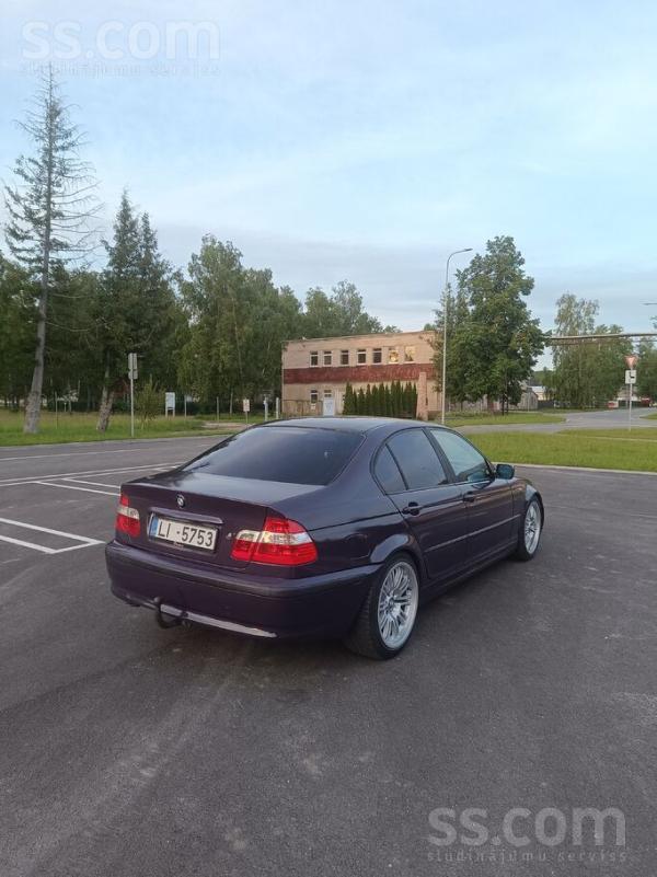 Violet BMW 330 2001 in Saldus, with an engine capacity of 3.00 L and mileage of 415 thousand km for 3700 €, photo 3 on AUTOMOTO.COM.LV