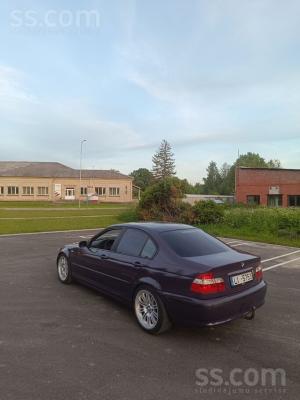 Violet BMW 330 2001 in Jelgava, with an engine capacity of 3.00 L and mileage of 417 thousand km for 3100 €, photo 5 on AUTOMOTO.COM.LV