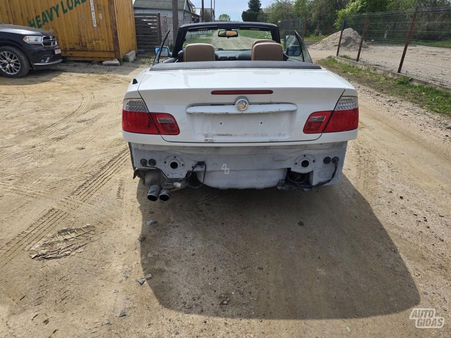 Balts BMW 330 2005 Gargždai, ar dzinēja tilpumu 3.00 L un nobraukumu 98 tūkst. km par 8500 €, foto 4 vietnē AUTOMOTO.COM.LV