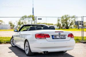 Balts BMW 330 2008 Rīga, ar dzinēja tilpumu 3.00 L un nobraukumu 317 tūkst. km par 9590 €, foto 7 vietnē AUTOMOTO.COM.LV