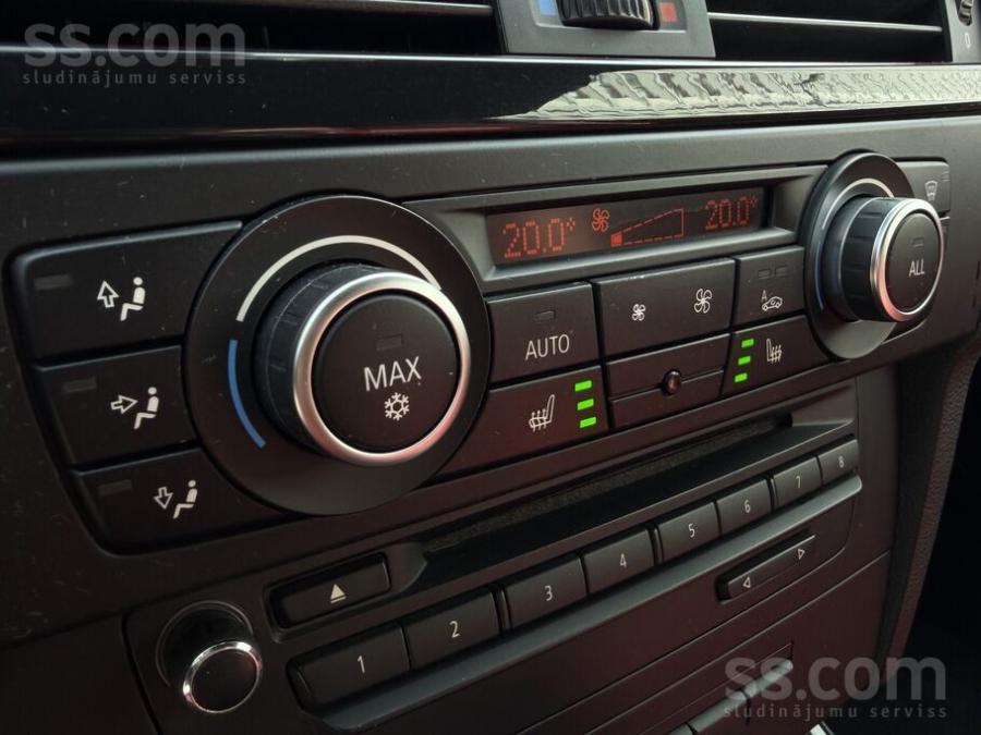 Белый БМВ 330 2009 в Рига, объемом двигателя 3.00 л и пробегом 220 тыс. км за 12400 €, фото 15 на AUTOMOTO.COM.LV
