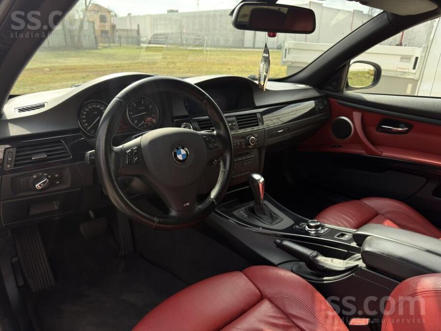 Белый БМВ 330 2009 в Рига, объемом двигателя 3.00 л и пробегом 220 тыс. км за 12400 €, фото 17 на AUTOMOTO.COM.LV
