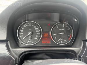 Белый БМВ 330 2009 в Рига, объемом двигателя 3.00 л и пробегом 220 тыс. км за 12400 €, фото 18 на AUTOMOTO.COM.LV