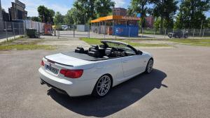 Balts BMW 330 2011 Tallina, ar dzinēja tilpumu 3.00 L un nobraukumu 0 tūkst. km par 9999 €, foto 19 vietnē AUTOMOTO.COM.LV