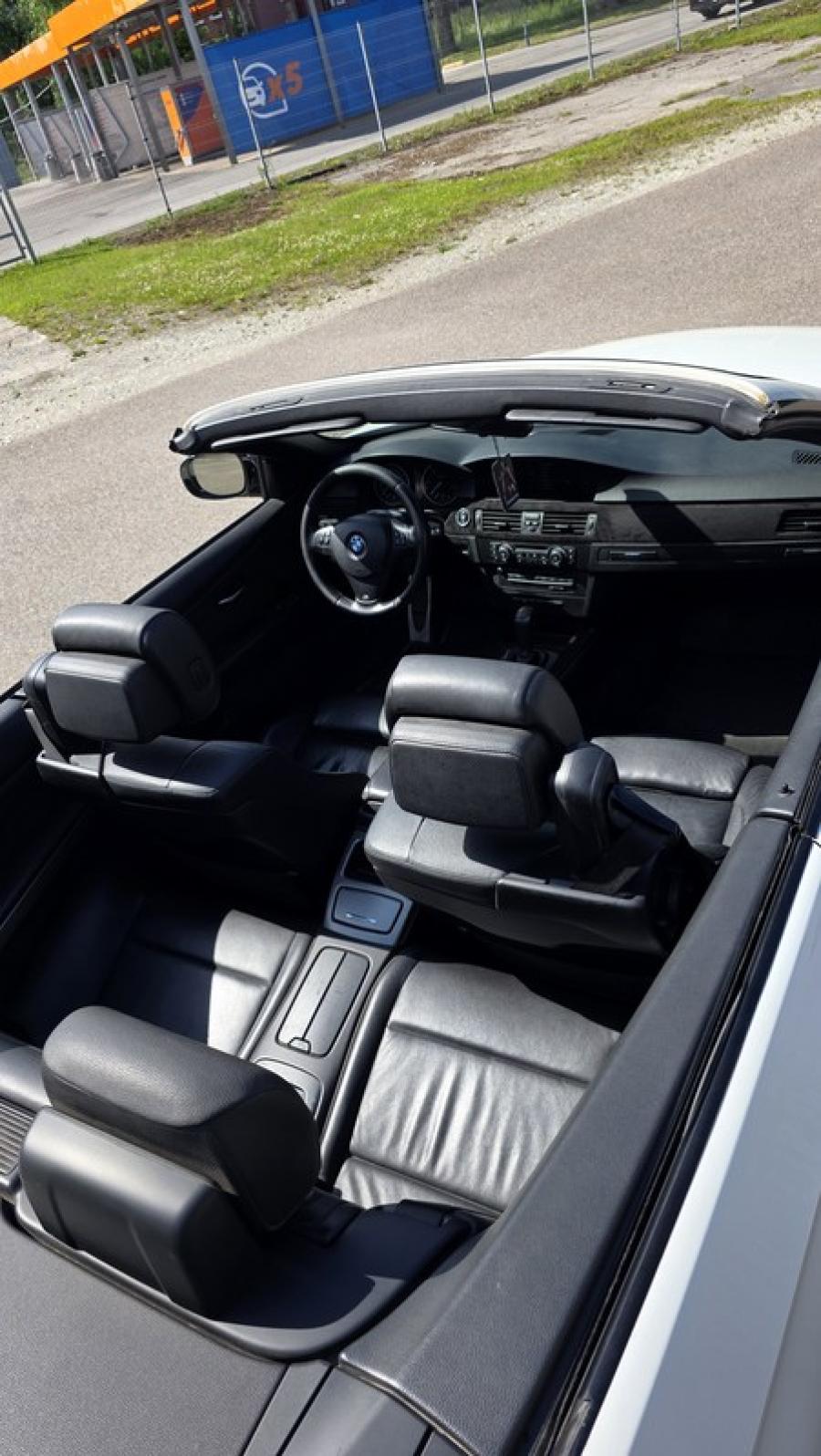 Balts BMW 330 2011 Tallina, ar dzinēja tilpumu 3.00 L un nobraukumu 0 tūkst. km par 9999 €, foto 22 vietnē AUTOMOTO.COM.LV