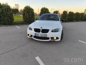 White BMW 330 2007 in Riga, with an engine capacity of 3.00 L and mileage of 311 thousand km for 5600 €, photo 3 on AUTOMOTO.COM.LV
