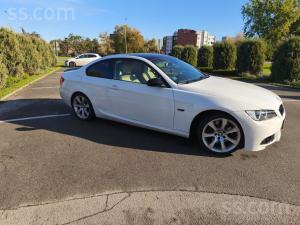 White BMW 330 2007 in Riga, with an engine capacity of 3.00 L and mileage of 311 thousand km for 5600 €, photo 7 on AUTOMOTO.COM.LV