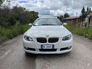 White BMW 330 2007 in Taurage, with an engine capacity of 2.99 L and mileage of 230 thousand km for 5900 €, photo 6 on AUTOMOTO.COM.LV