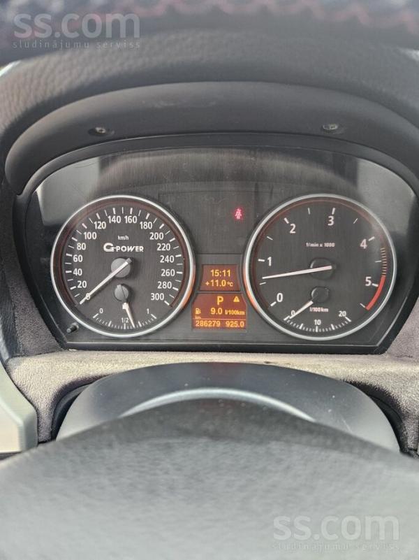 White BMW 330 2007 in Riga, with an engine capacity of 3.00 L and mileage of 286 thousand km for 10500 €, photo 5 on AUTOMOTO.COM.LV