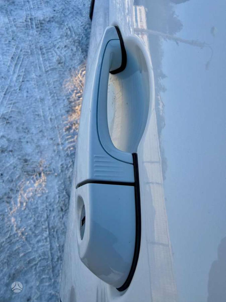 Белый БМВ 330 2014 в Шяуляй, объемом двигателя 2.99 л и пробегом 244 тыс. км за 13550 €, фото 20 на AUTOMOTO.COM.LV