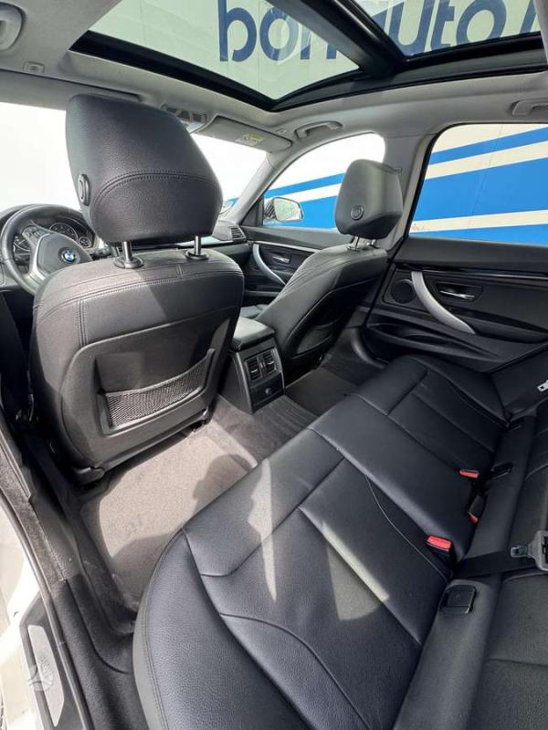 Balts BMW 330 2016 Kauņa, ar dzinēja tilpumu 2.99 L un nobraukumu 260 tūkst. km par 12499 €, foto 8 vietnē AUTOMOTO.COM.LV