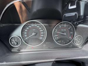 Balts BMW 330 2016 Kauņa, ar dzinēja tilpumu 2.99 L un nobraukumu 260 tūkst. km par 12499 €, foto 13 vietnē AUTOMOTO.COM.LV