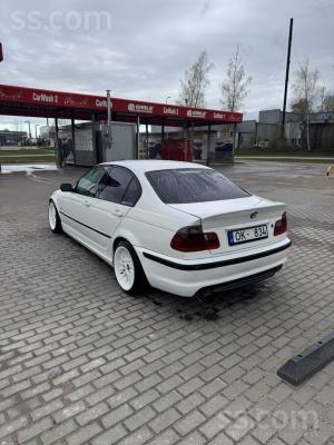 Balts BMW 330 2000 Madona, ar dzinēja tilpumu 3.00 L un nobraukumu 353 tūkst. km par 4400 €, foto 3 vietnē AUTOMOTO.COM.LV
