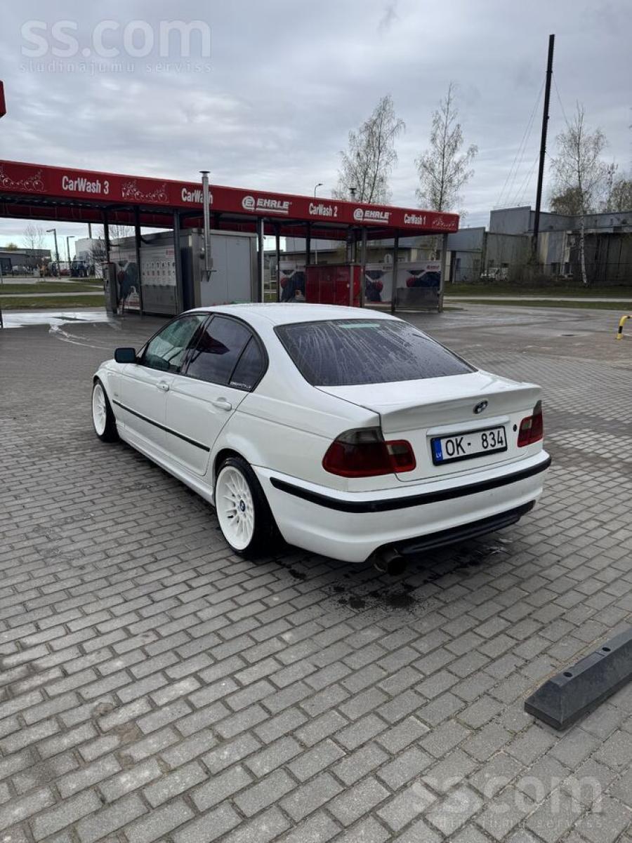 Balts BMW 330 2000 Madona, ar dzinēja tilpumu 3.00 L un nobraukumu 353 tūkst. km par 4400 €, foto 3 vietnē AUTOMOTO.COM.LV